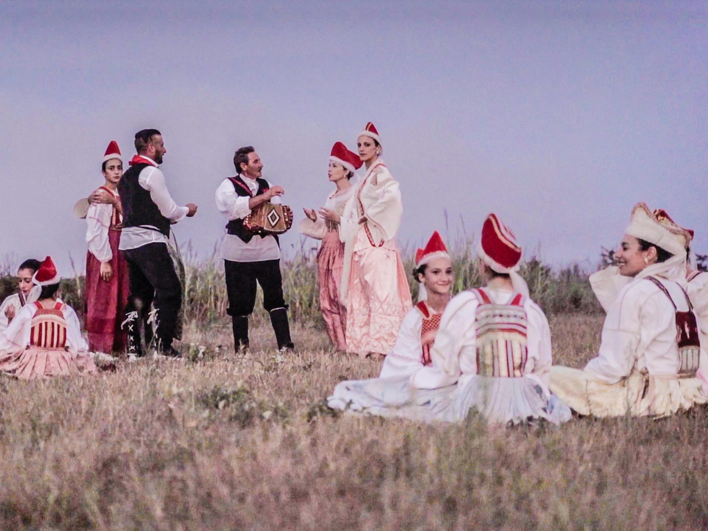 Tarantella calabrese: the traditional dance of Calabria | Calabria ...