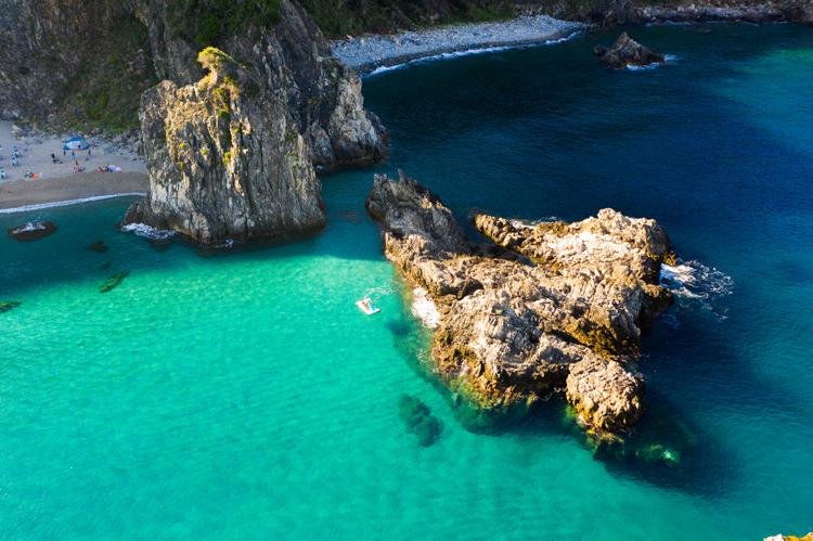 Olive Tree Rock Lungomare Costa Viola, 1, Palmi